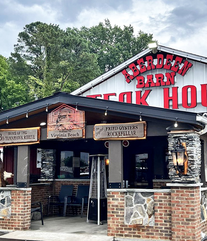The exterior doesn't just say "steakhouse"—it announces "landmark" with the confidence of a place that's seen food trends come and go while staying true to itself.
