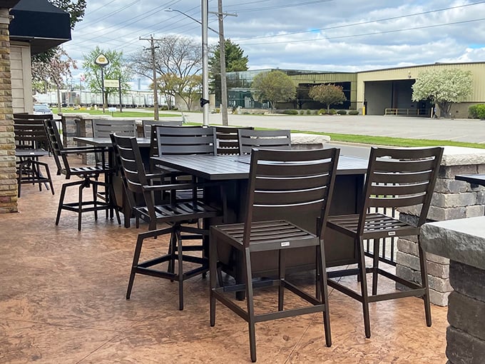 Outdoor seating for those perfect Indiana evenings when only dining al fresco will do. Same great food, now with a side of fresh air.
