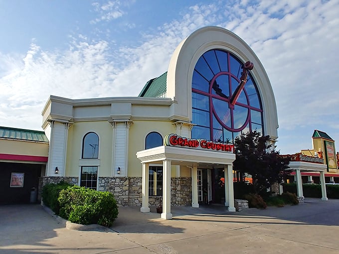 The exterior view captures that moment of anticipation before entering—when your stomach is already celebrating what your eyes haven't yet seen.