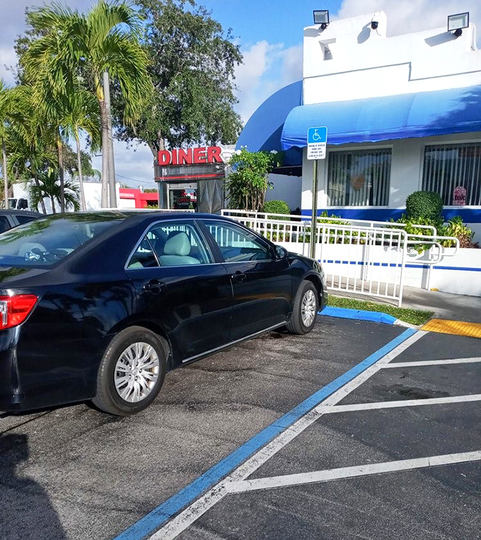 Palm trees and chrome—only in Florida can tropical paradise and retro Americana create such a perfect breakfast backdrop.