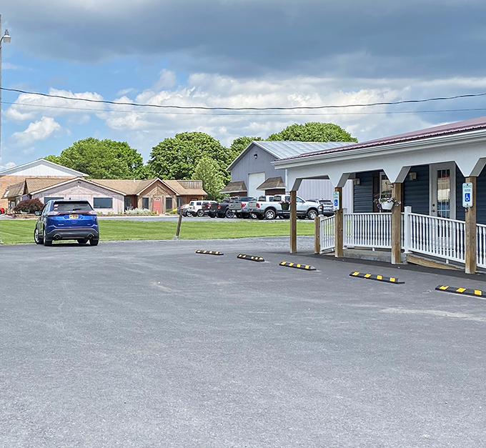 A parking lot that fills up fast—the surest sign in Pennsylvania that you've found somewhere worth eating.