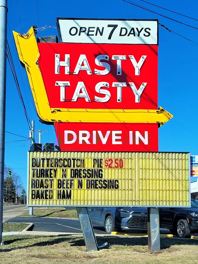 The sign that's guided hungry Ohioans for decades—when you see that arrow, you know good things are about to happen to your taste buds.