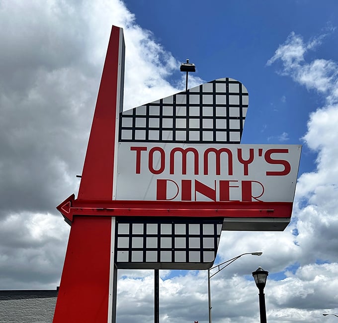 That sign against the Ohio sky isn't just advertising—it's a landmark that's guided hungry Columbus residents to breakfast bliss for decades.