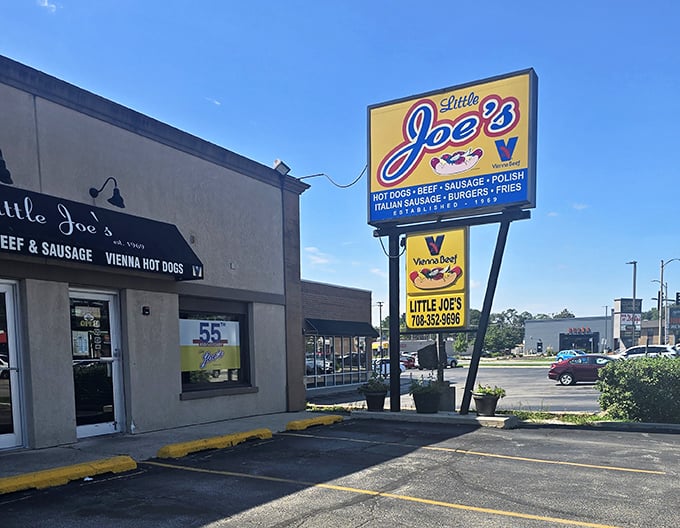The roadside sign stands as a beacon of hope for the hungry traveler—like the North Star, but guiding you toward Italian beef instead of Canada.