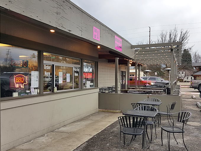 The take-out window where barbecue dreams come true. Like a portal to flavor country, it's where the magic happens for those on the go. 