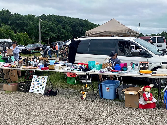 Treasure hunting begins! Tables loaded with everyday artifacts and forgotten gems await their next chapter in someone's home.