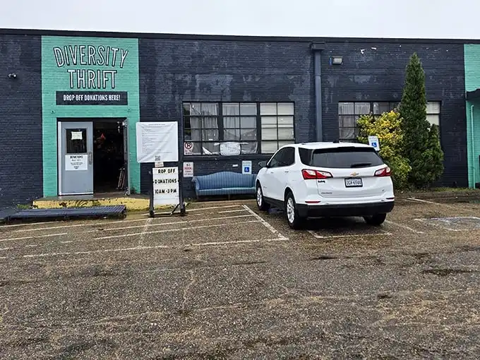 That turquoise and navy storefront isn't just eye-catching – it's practically winking at bargain hunters driving by.