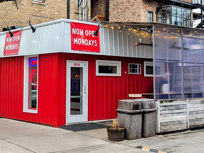 That bright red shipping container isn't delivering packages – it's serving up Nashville-style chicken dreams in Lincoln Park.