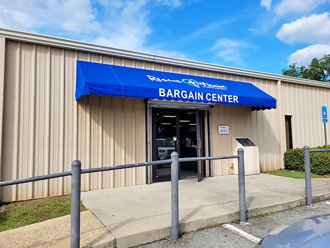 That blue awning beckons like a beacon of bargain hunting bliss in Middle Georgia.