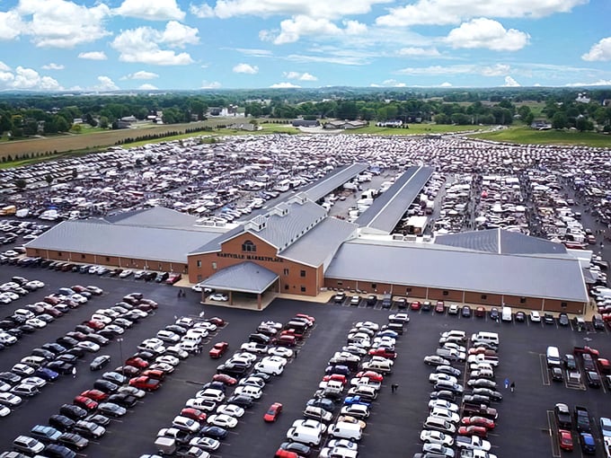 The mothership of Ohio flea markets! Hartville's massive complex draws bargain seekers from counties away.