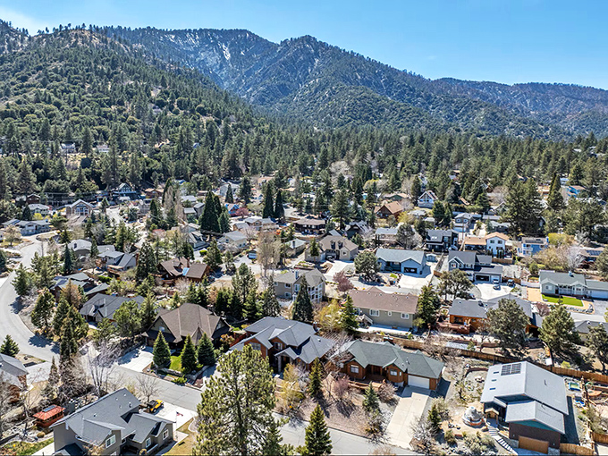 From above, Wrightwood resembles a movie set for "Charming Mountain Town Weekly" – nature didn't just stop by, it moved in and redecorated.