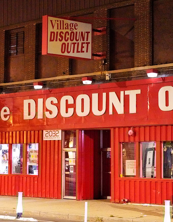 That iconic red storefront isn't just eye-catching—it's a portal to thrift shopping nirvana where fashion dreams come true on a ramen noodle budget.