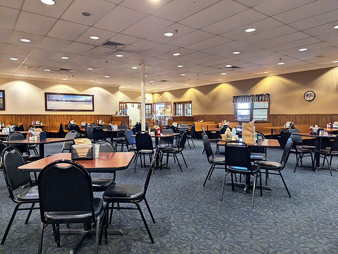 Spacious yet cozy, Yoder's dining room strikes that perfect balance between "room to breathe" and "warm country welcome" that so many restaurants miss.