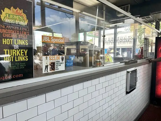 No fancy dining room needed when the food speaks this loudly. Lem's walk-up window keeps the focus where it belongs—on that magnificent barbecue.