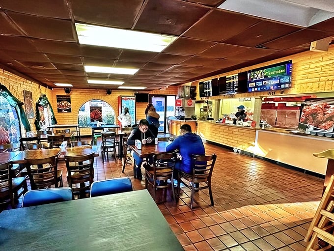 No fancy chandeliers needed when your chicken does all the talking – simple, honest, and perfect.