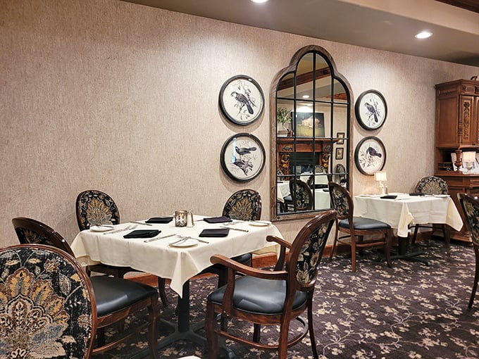 Elegant yet unpretentious dining spaces where white tablecloths meet comfortable chairs. This isn't just dinner—it's an occasion worth dressing up for.