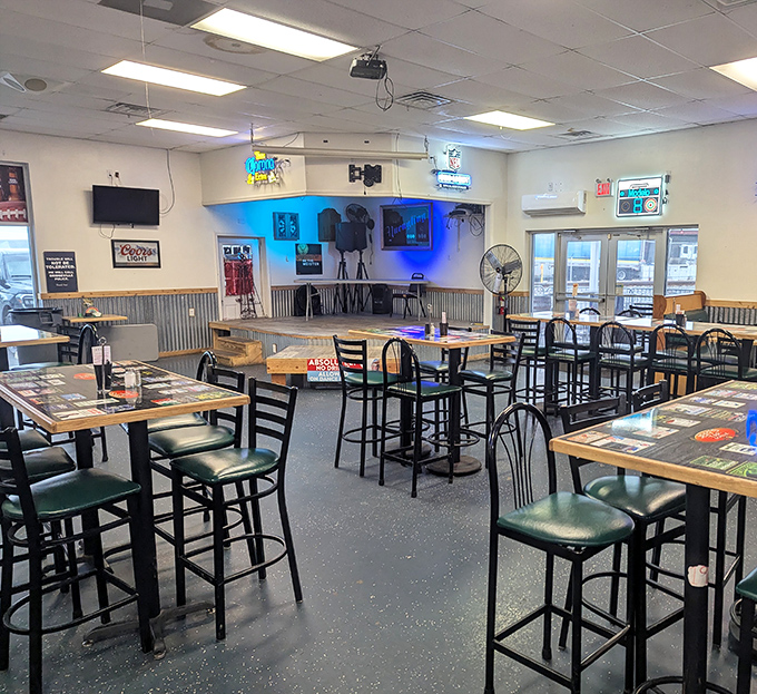 High-top tables, corrugated metal wainscoting, and TVs strategically placed – Jeff's interior is the textbook definition of "come as you are" dining.