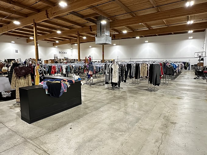 Welcome to secondhand paradise where warehouse-style shopping meets treasure hunting in comfortable, organized aisles.