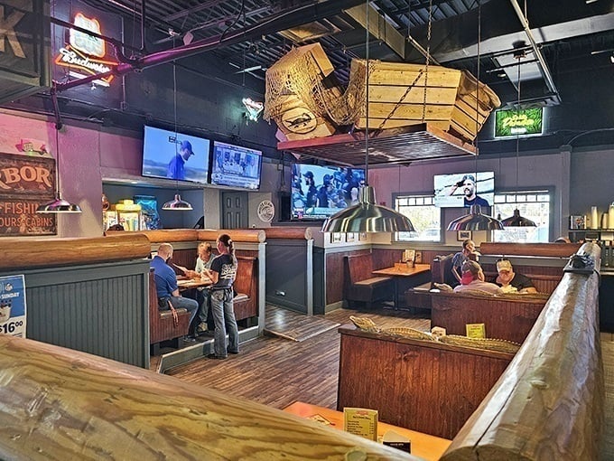 Wooden booths, hanging canoes, and enough TVs to satisfy even the most dedicated sports fan—this is Florida's idea of cozy.