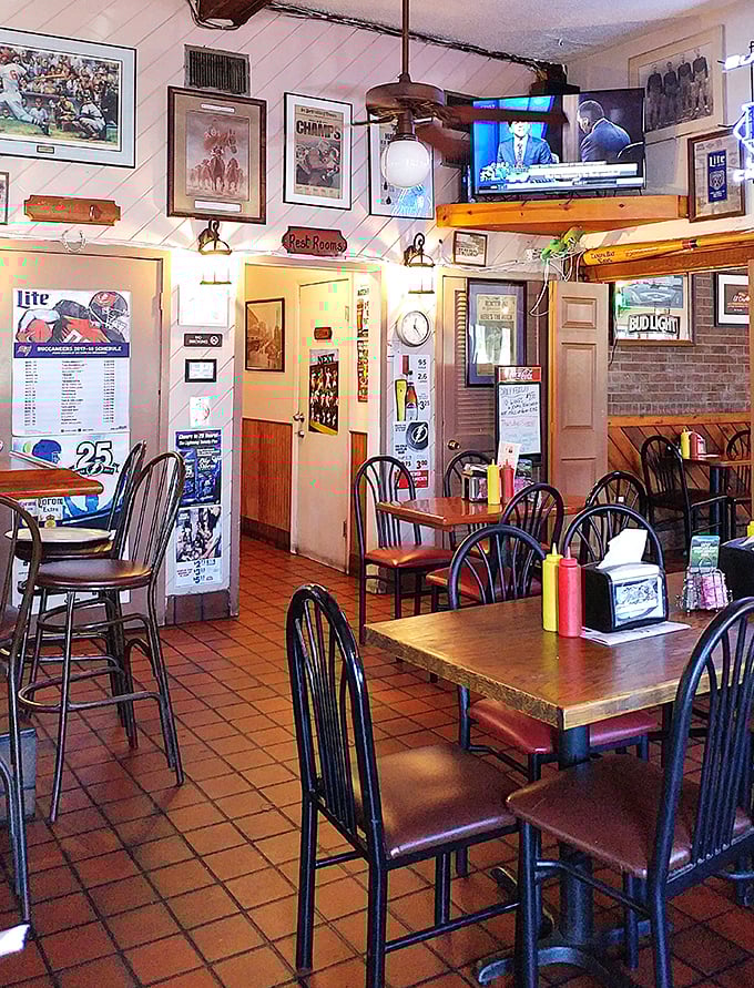 2. interior