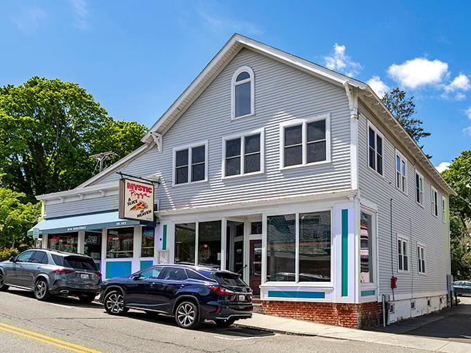The famous Mystic Pizza isn't just a movie reference—it's a real slice of Connecticut life where Julia Roberts' ghost lingers over every pepperoni.