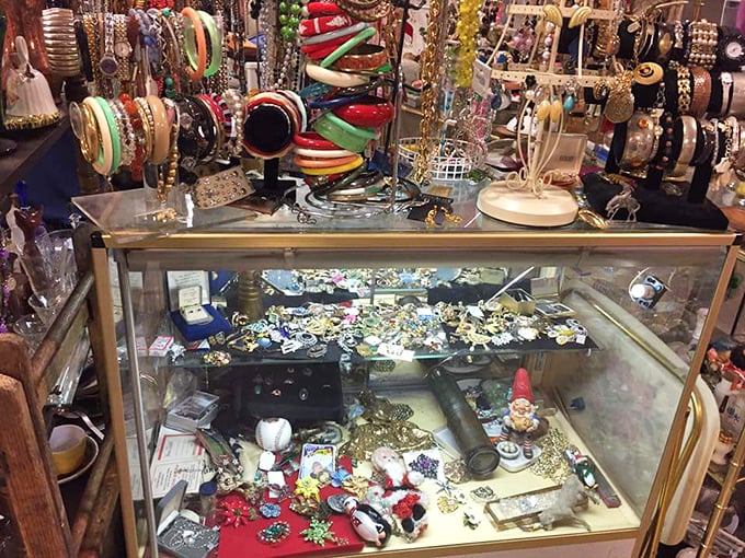 This jewelry display case is what happens when Aladdin's cave meets your grandmother's jewelry box. Bangles and baubles galore!