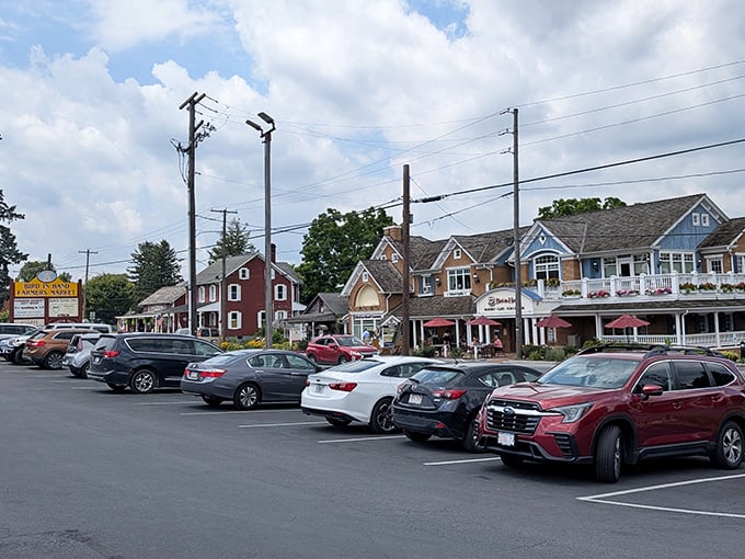 Parking lot paradise! These visitors know the golden rule of small-town dining—where the cars gather, good food awaits.