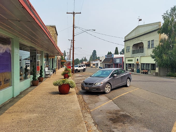 Main Street Etna doesn't need neon to shine—just genuine small-town charm where parking spots outnumber traffic jams and conversations replace honking horns.