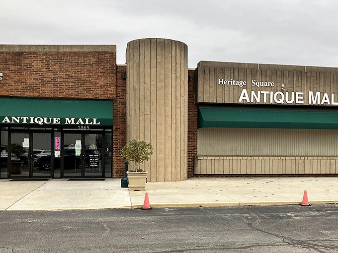 Step through these doors and kiss your afternoon goodbye – time evaporates when surrounded by decades of American nostalgia.