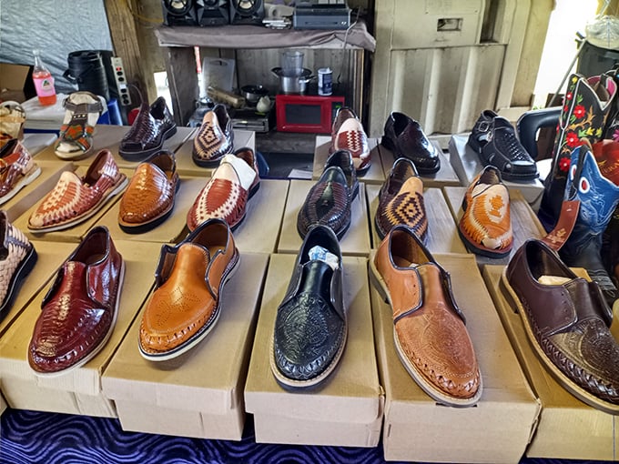 These leather beauties could make John Wayne jealous – and they're priced for regular folks, not movie stars.