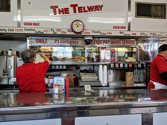 Step inside this culinary time capsule where donuts and burgers coexist in perfect harmony.