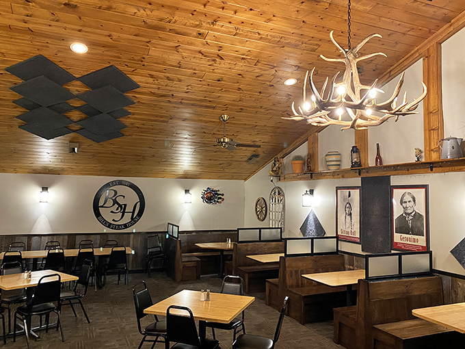 Rustic wooden ceilings, antler chandeliers, and comfortable seating create the perfect backdrop for serious steak business. Like a cabin where meat dreams come true.