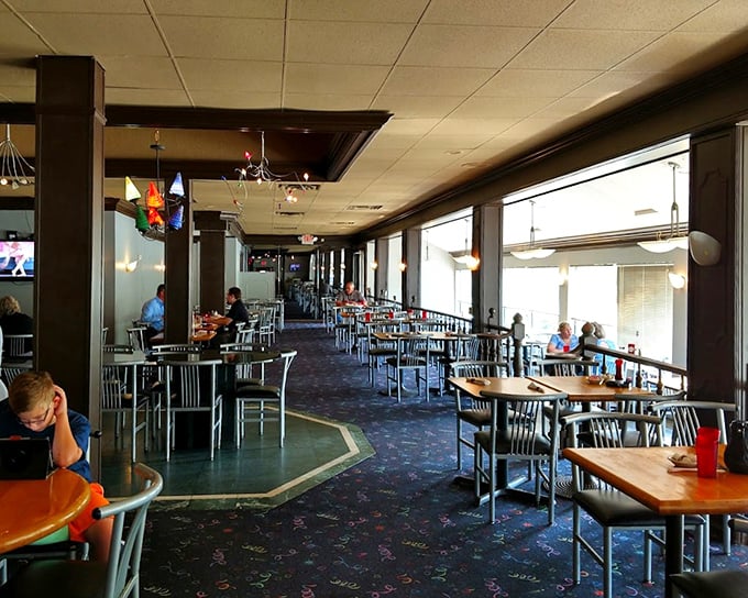 Step inside and you're transported to breakfast nirvana—where conversations flow as freely as the coffee and nobody's checking their Instagram.