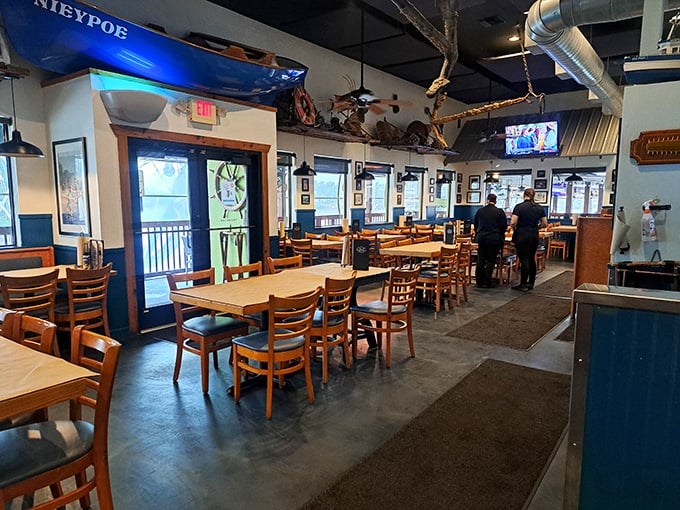 Clean, spacious, and unpretentious – exactly how a great seafood joint should feel, minus the sticky floors.