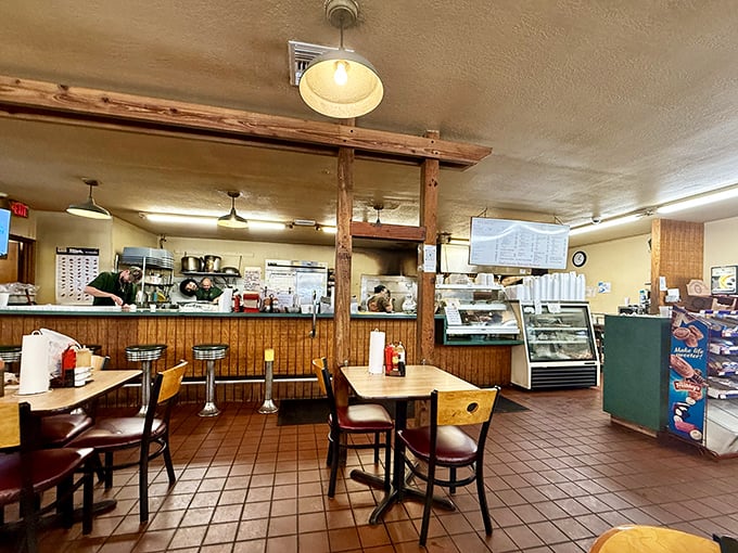 Inside, wood-paneled walls and simple furnishings tell you everything: this place prioritizes what's on your plate, not what's on their walls. Barbecue philosophy at its finest.