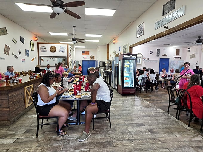 Inside, ceiling fans lazily spin above a dining room where strangers become friends over coffee refills. This isn't Instagram-engineered nostalgia—it's the real deal.