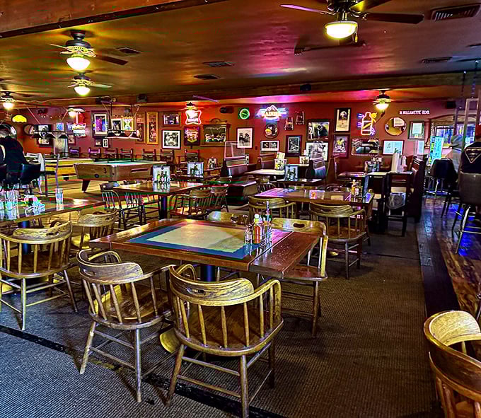 Step inside and time slows down – wooden chairs, memorabilia-covered walls, and that warm amber glow create the diner equivalent of a bear hug.