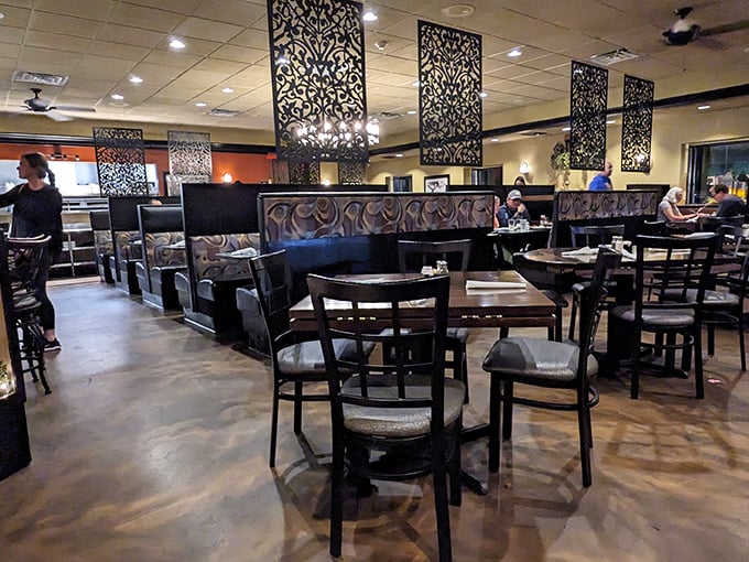 The interior strikes that perfect balance—fancy enough for date night, comfortable enough that you won't worry about using the wrong fork. Those decorative dividers add just the right touch of elegance.