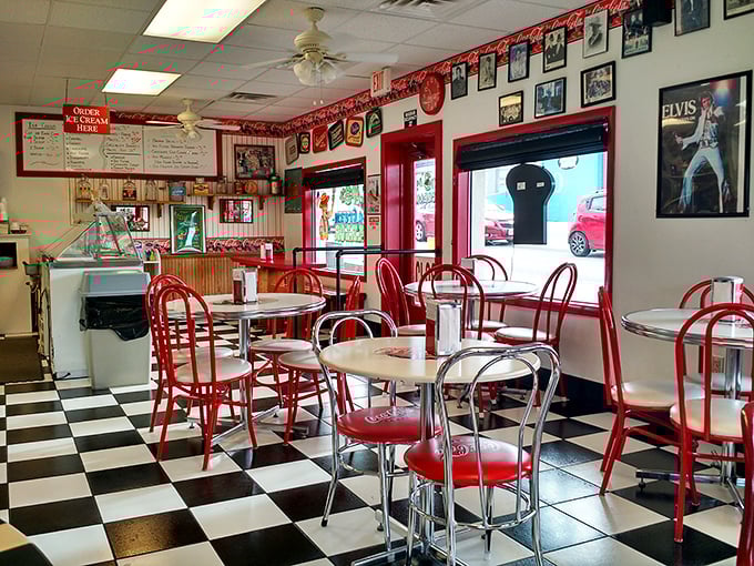 Step inside to a checkerboard floor and red chairs that transport you to simpler times, where Elvis watches over diners from his place of honor on the wall.
