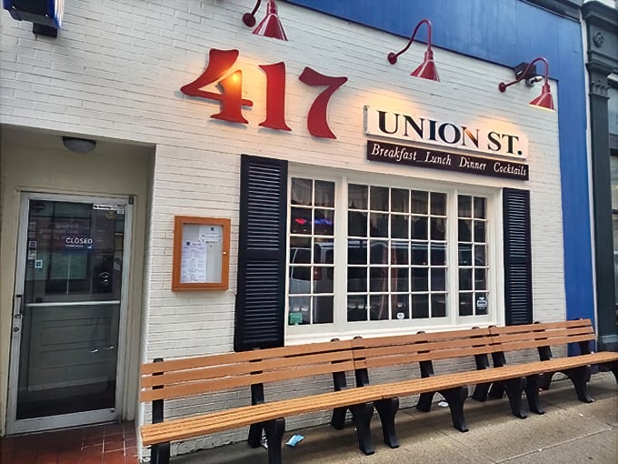 Sometimes the best meals hide behind simple storefronts – this Nashville gem proves fancy facades are overrated.