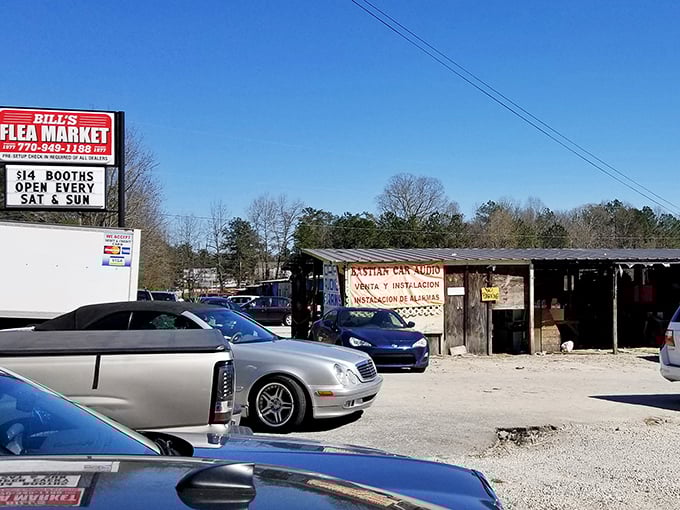 Here's where serious bargain hunters gather under that perfect Georgia blue sky, with 314 booths promising adventures for every wallet.