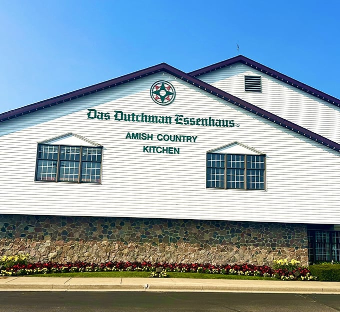 Simple as Sunday morning, this Amish country kitchen promises hearty portions and honest flavors that'll make you forget fast food exists.