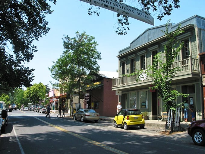Murphys' tree-lined streets invite leisurely strolls where every corner promises a new discovery worth savoring completely.