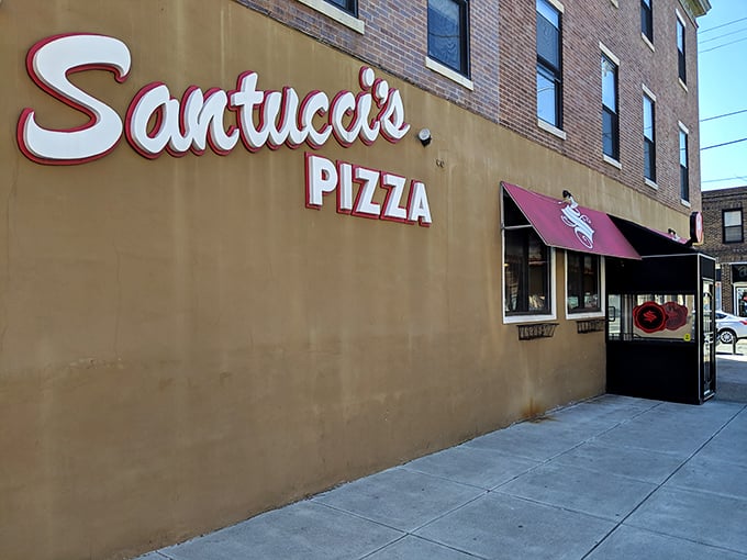 Santucci's bold signage announces its presence like a pizza town crier – "Hear ye, hear ye, square pizza awaits!"