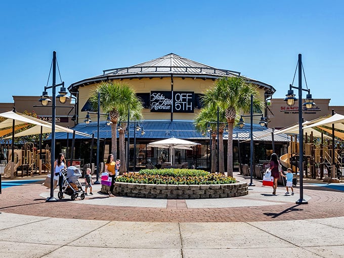 Palm trees, wide walkways, and zero crowds - this is what shopping looked like before Black Friday was invented.