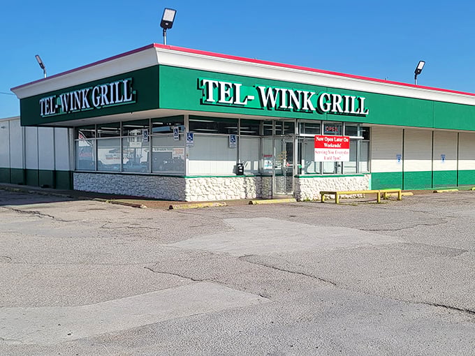 Tel-Wink Grill's vintage green and white exterior promises no-nonsense comfort food that grandma would approve of.