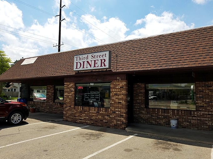 Third Street Diner keeps it humble in brick and mortar. This unassuming spot has probably witnessed more local gossip than a barber shop.