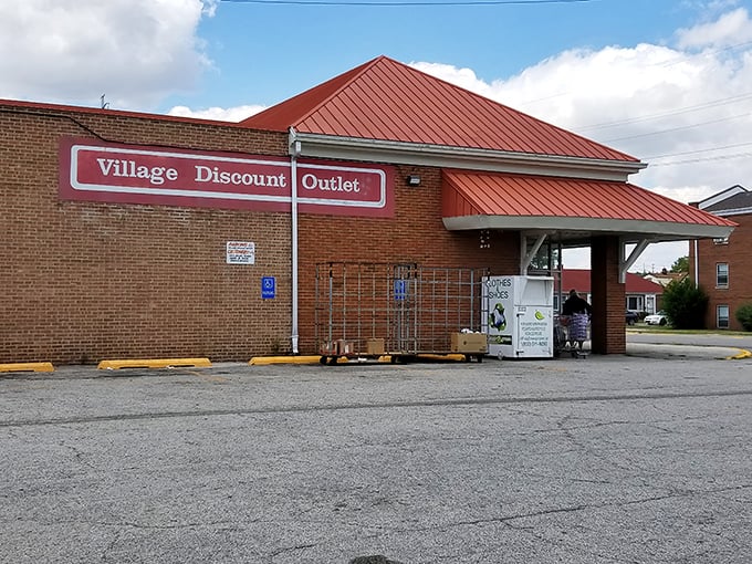 The red roof beckons bargain hunters like a lighthouse guides ships – massive savings await inside this treasure trove.