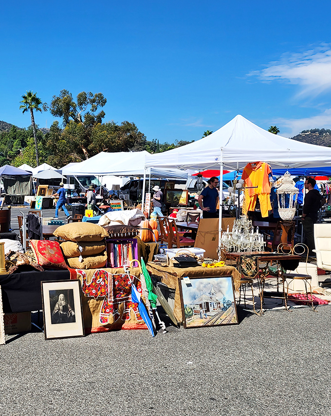A treasure trove of vintage furniture, artwork, and collectibles awaits the keen-eyed shopper at Pasadena.