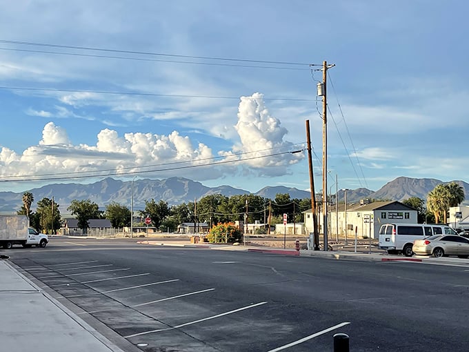 Cloud-watching comes free in Safford, where parking lots are plentiful and prices are as light as those magnificent cotton-candy cumulus formations.